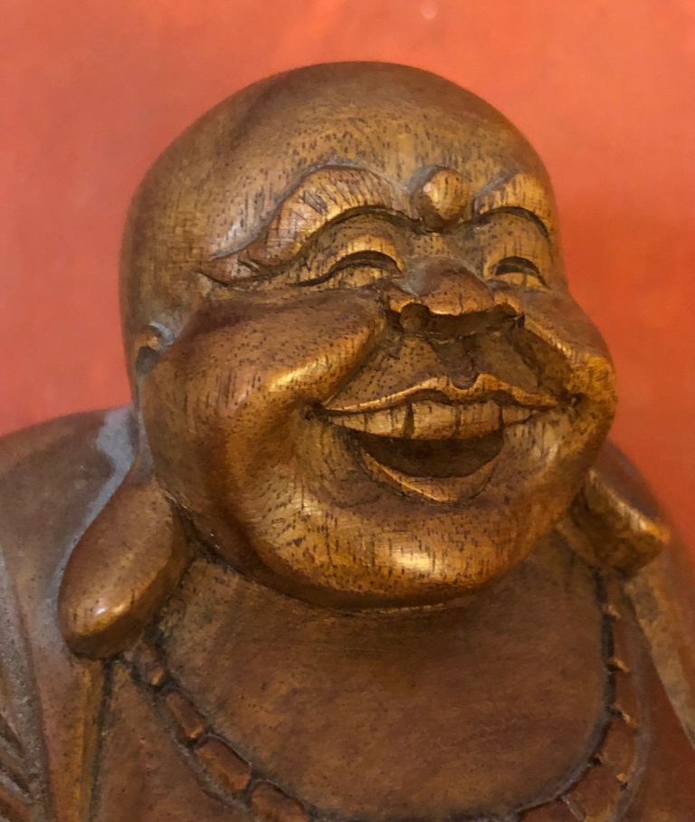 Buddha che ride in legno - Shop ZenOnline